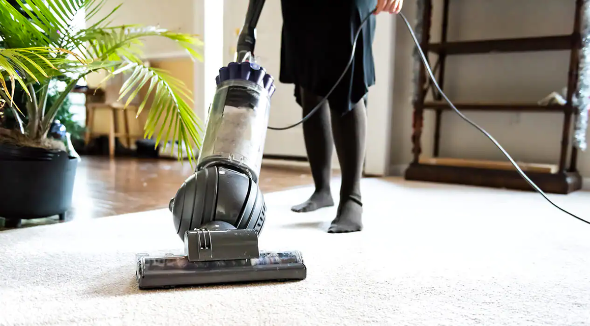 Do you Push or Pull a Vacuum Cleaner? | Ace Vacuums